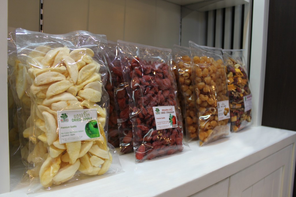 Dried Fruits Seller and Dealer | Fruit House Thailand